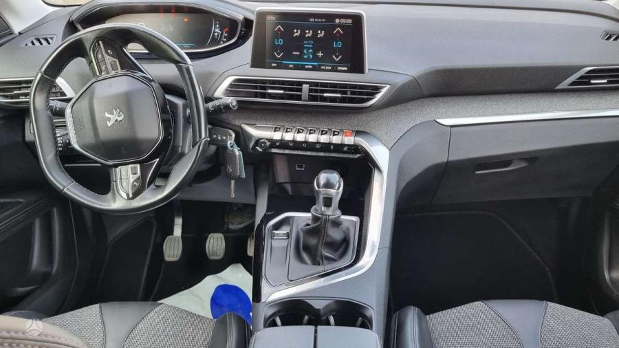 Melns Peugeot 3008 2018 Šauļi, ar dzinēja tilpumu 1.60 L un nobraukumu 210 tūkst. km par 11200 €, foto 18 vietnē AUTOMOTO.COM.LV