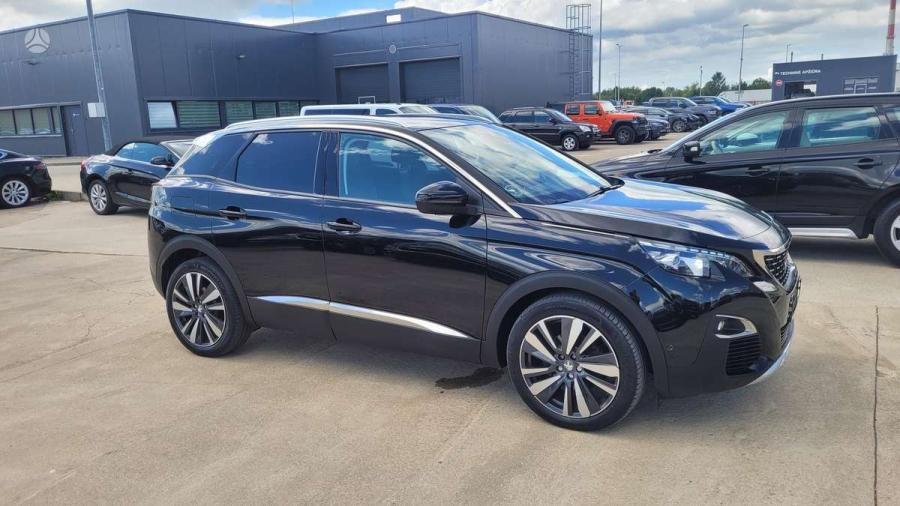 Black Peugeot 3008 2018 in Siauliai, with an engine capacity of 1.50 L and mileage of 133 thousand km for 12700 €, photo 3 on AUTOMOTO.COM.LV
