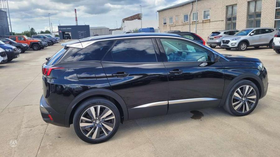 Black Peugeot 3008 2018 in Siauliai, with an engine capacity of 1.50 L and mileage of 133 thousand km for 12700 €, photo 6 on AUTOMOTO.COM.LV