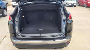Black Peugeot 3008 2018 in Siauliai, with an engine capacity of 1.50 L and mileage of 133 thousand km for 12700 €, photo 16 on AUTOMOTO.COM.LV
