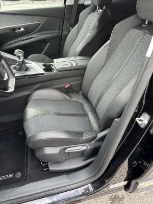 Melns Peugeot 3008 2018 Marijampole, ar dzinēja tilpumu 1.20 L un nobraukumu 210 tūkst. km par 8750 €, foto 12 vietnē AUTOMOTO.COM.LV