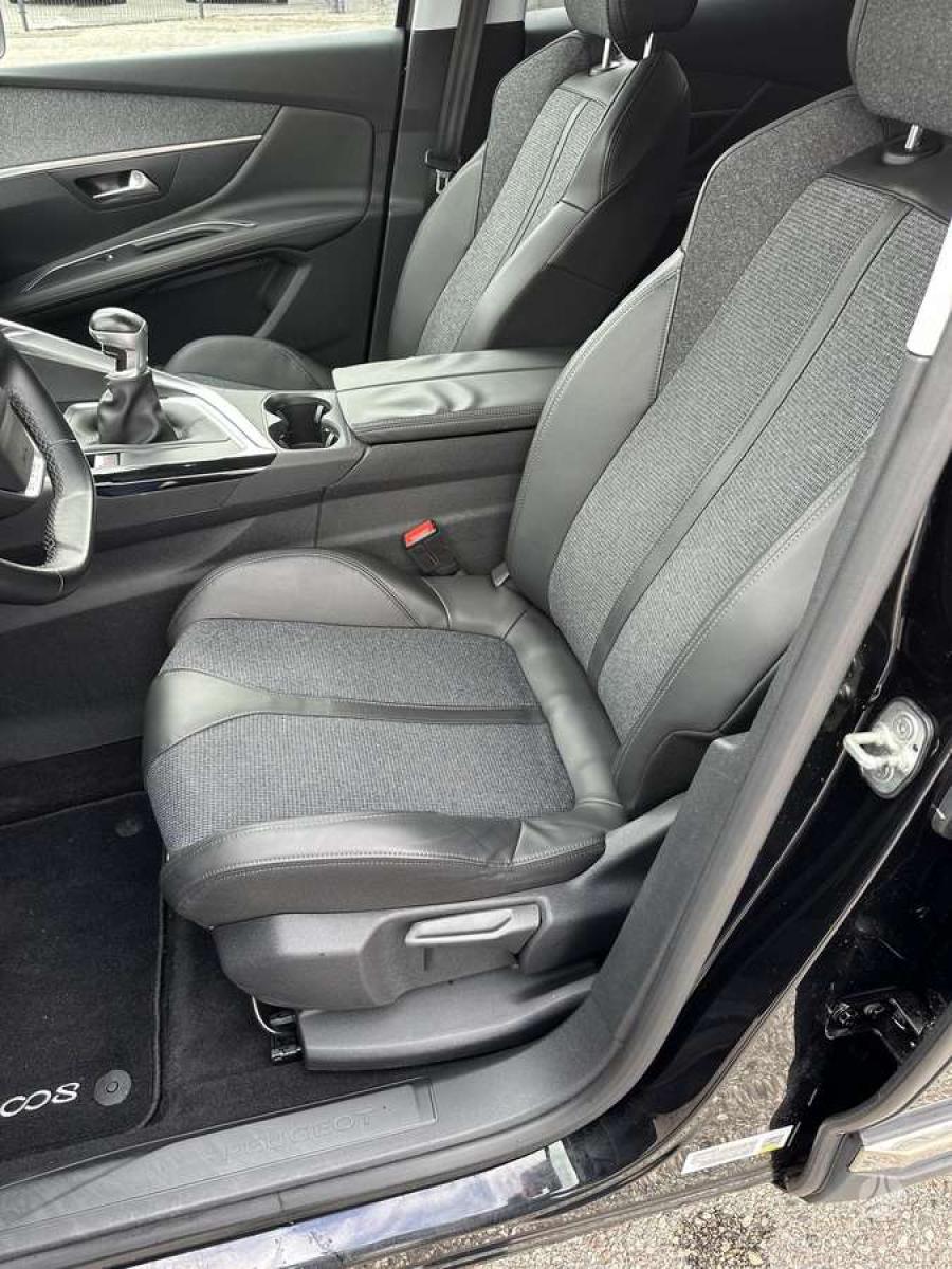 Melns Peugeot 3008 2018 Marijampole, ar dzinēja tilpumu 1.20 L un nobraukumu 210 tūkst. km par 8750 €, foto 12 vietnē AUTOMOTO.COM.LV