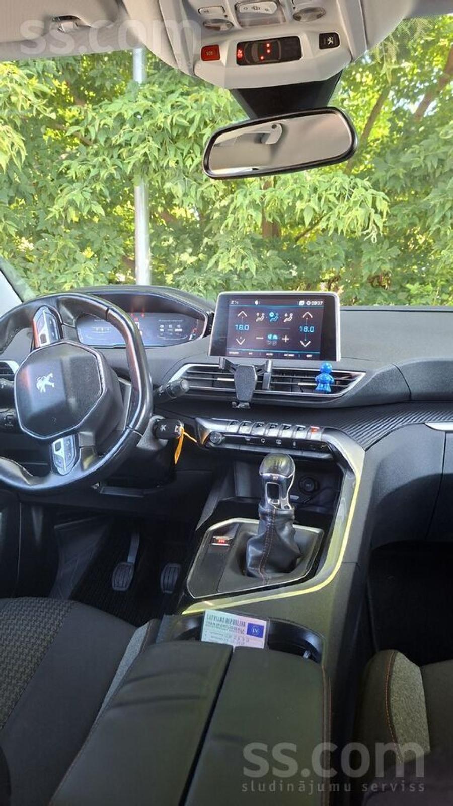 Black Peugeot 3008 2018 in Jelgava, with an engine capacity of 1.20 L and mileage of 147 thousand km for 10650 €, photo 4 on AUTOMOTO.COM.LV