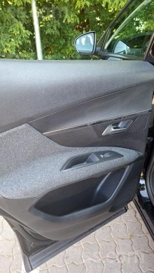 Black Peugeot 3008 2018 in Jelgava, with an engine capacity of 1.20 L and mileage of 147 thousand km for 10650 €, photo 16 on AUTOMOTO.COM.LV