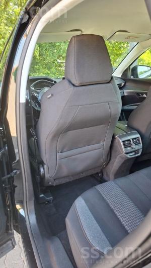 Black Peugeot 3008 2018 in Jelgava, with an engine capacity of 1.20 L and mileage of 147 thousand km for 10650 €, photo 17 on AUTOMOTO.COM.LV