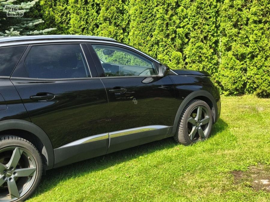 Black Peugeot 3008 2018 in Kaunas, with an engine capacity of 1.50 L and mileage of 194 thousand km for 12600 €, photo 8 on AUTOMOTO.COM.LV