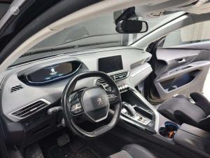Black Peugeot 3008 2018 in Kaunas, with an engine capacity of 1.50 L and mileage of 194 thousand km for 12600 €, photo 12 on AUTOMOTO.COM.LV