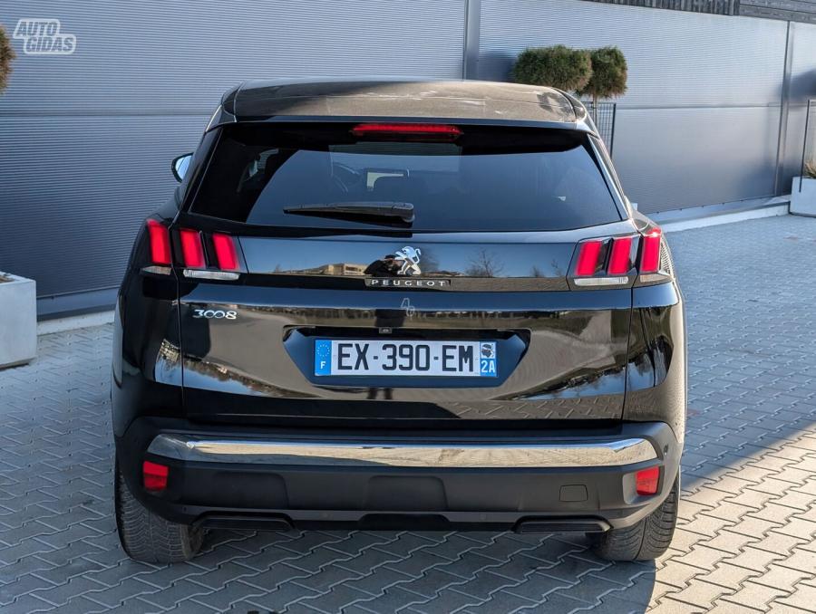 Black Peugeot 3008 2018 in Siauliai, with an engine capacity of 1.20 L and mileage of 177 thousand km for 11700 €, photo 7 on AUTOMOTO.COM.LV