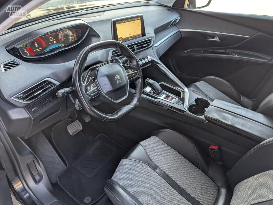 Black Peugeot 3008 2018 in Siauliai, with an engine capacity of 1.20 L and mileage of 177 thousand km for 11700 €, photo 12 on AUTOMOTO.COM.LV