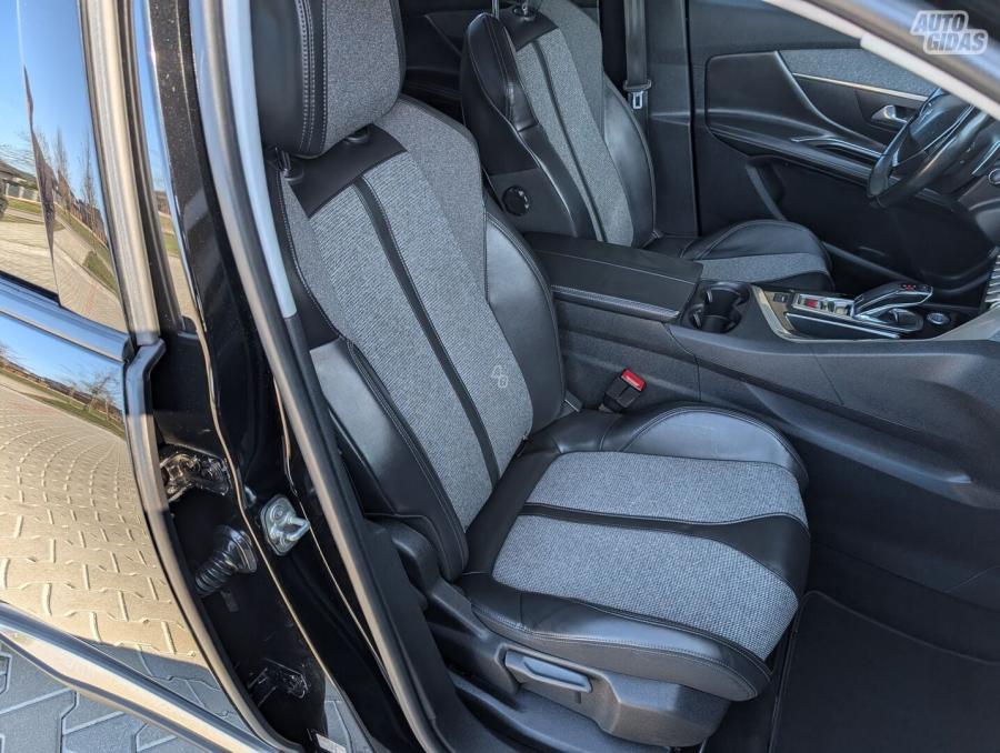 Black Peugeot 3008 2018 in Siauliai, with an engine capacity of 1.20 L and mileage of 177 thousand km for 11700 €, photo 16 on AUTOMOTO.COM.LV