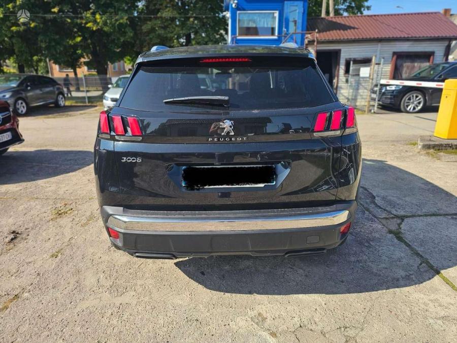 Черный Пежо 3008 2018 в Таураге, объемом двигателя 1.50 л и пробегом 196 тыс. км за 11000 €, фото 5 на AUTOMOTO.COM.LV