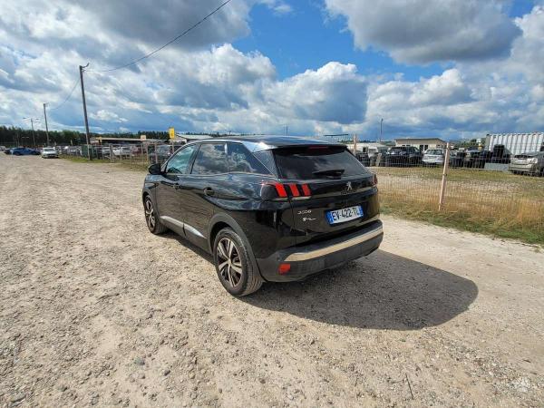 Black Peugeot 3008 2018 in Vilnius, with an engine capacity of 1.20 L and mileage of 177 thousand km for 7400 €, photo 6 on AUTOMOTO.COM.LV