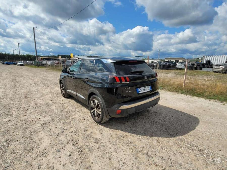 Melns Peugeot 3008 2018 Viļņa, ar dzinēja tilpumu 1.20 L un nobraukumu 177 tūkst. km par 7400 €, foto 6 vietnē AUTOMOTO.COM.LV