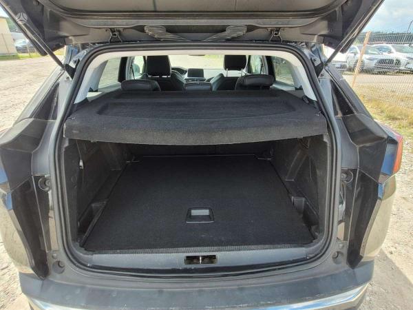 Black Peugeot 3008 2018 in Vilnius, with an engine capacity of 1.20 L and mileage of 177 thousand km for 7400 €, photo 10 on AUTOMOTO.COM.LV