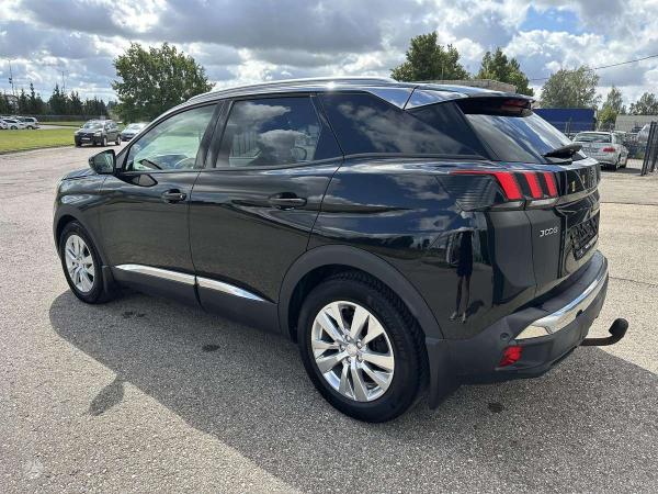 Peugeot 3008 2018 in Marijampole on AUTOMOTO.COM.LV Black Peugeot 3008 2018 in Marijampole, with an engine capacity of 1.20 L and mileage of 176 thousand km for 8350 €, photo 8 on AUTOMOTO.COM.LV
