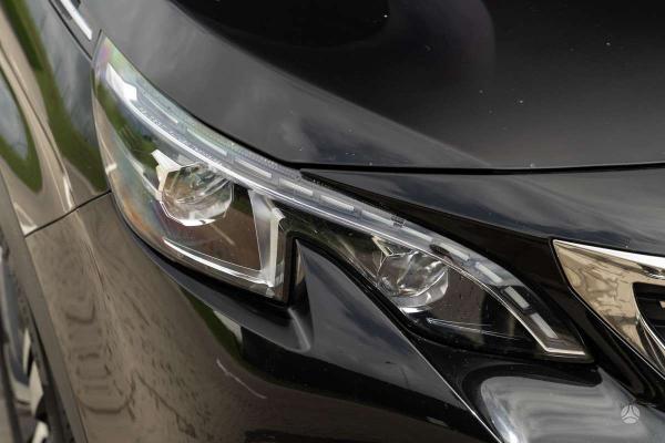 Black Peugeot 3008 2018 in Vilnius, with an engine capacity of 1.50 L and mileage of 261 thousand km for 10500 €, photo 10 on AUTOMOTO.COM.LV
