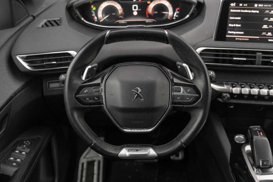 Black Peugeot 3008 2019 in Vilnius, with an engine capacity of 1.60 L and mileage of 158 thousand km for 14950 €, photo 14 on AUTOMOTO.COM.LV