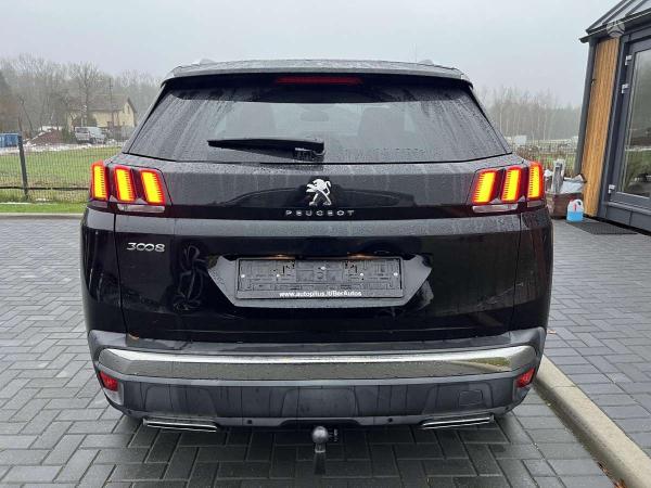 Black Peugeot 3008 2019 in Kaunas, with an engine capacity of 1.20 L and mileage of 205 thousand km for 12000 €, photo 6 on AUTOMOTO.COM.LV