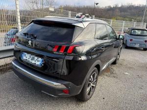 Melns Peugeot 3008 2019 Tauragė, ar dzinēja tilpumu 1.50 L un nobraukumu 180 tūkst. km par 11500 €, foto 5 vietnē AUTOMOTO.COM.LV