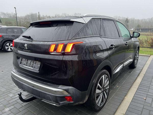 Black Peugeot 3008 2019 in Kaunas, with an engine capacity of 1.20 L and mileage of 205 thousand km for 11500 €, photo 5 on AUTOMOTO.COM.LV