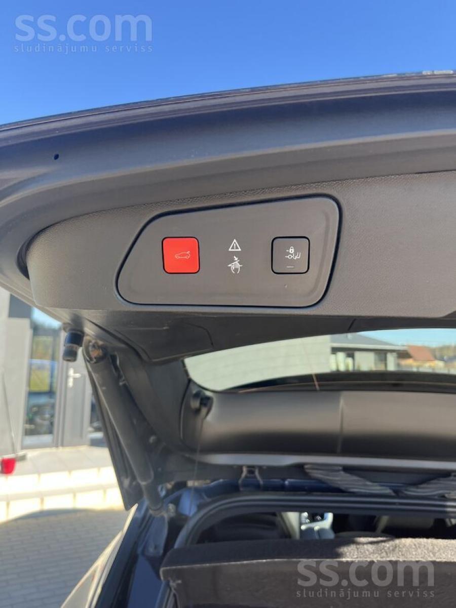 Melns Peugeot 3008 2019 Valmiera, ar dzinēja tilpumu 1.50 L un nobraukumu 166 tūkst. km par 13400 €, foto 15 vietnē AUTOMOTO.COM.LV