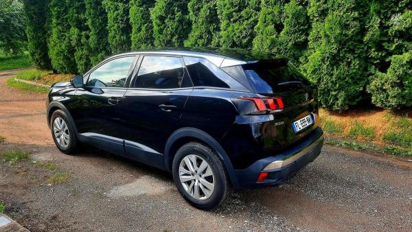 Black Peugeot 3008 2019 in Kaunas, with an engine capacity of 1.50 L and mileage of 195 thousand km for 9600 €, photo 3 on AUTOMOTO.COM.LV