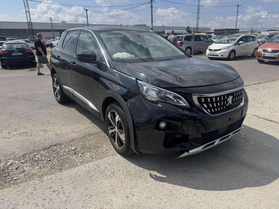 Черный Пежо 3008 2019 в Каунас, объемом двигателя 1.20 л и пробегом 90 тыс. км за 5850 €, фото 1 на AUTOMOTO.COM.LV