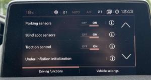 Melns Peugeot 3008 2019 Tauragė, ar dzinēja tilpumu 1.60 L un nobraukumu 131 tūkst. km par 12800 €, foto 17 vietnē AUTOMOTO.COM.LV