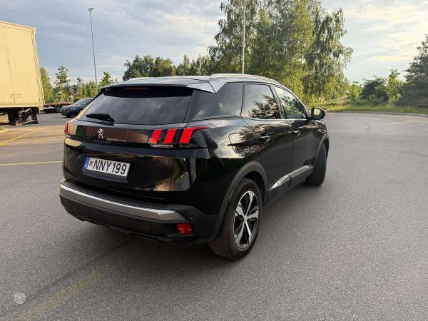 Peugeot 3008 2019 in Vilnius on AUTOMOTO.COM.LV Black Peugeot 3008 2019 in Vilnius, with an engine capacity of 1.20 L and mileage of 144 thousand km for 12000 €, photo 7 on AUTOMOTO.COM.LV