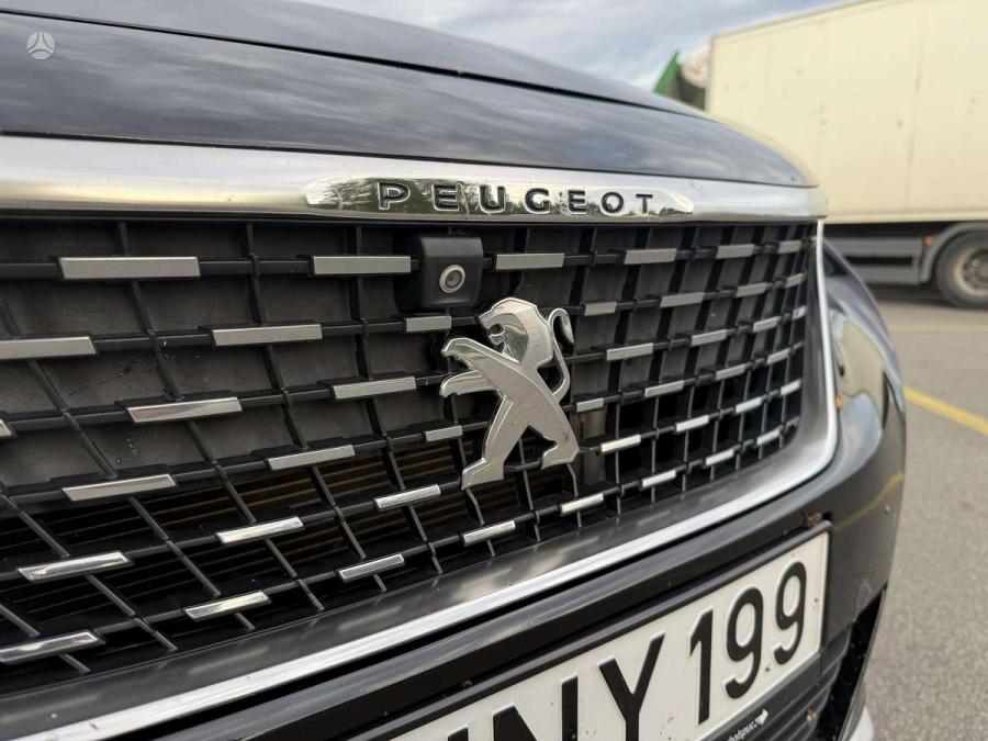 Melns Peugeot 3008 2019 Viļņa, ar dzinēja tilpumu 1.20 L un nobraukumu 144 tūkst. km par 12000 €, foto 11 vietnē AUTOMOTO.COM.LV
