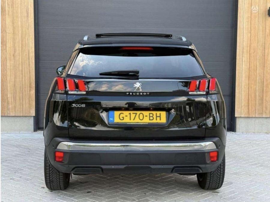 Black Peugeot 3008 2019 in Kaunas, with an engine capacity of 1.20 L and mileage of 231 thousand km for 12150 €, photo 8 on AUTOMOTO.COM.LV