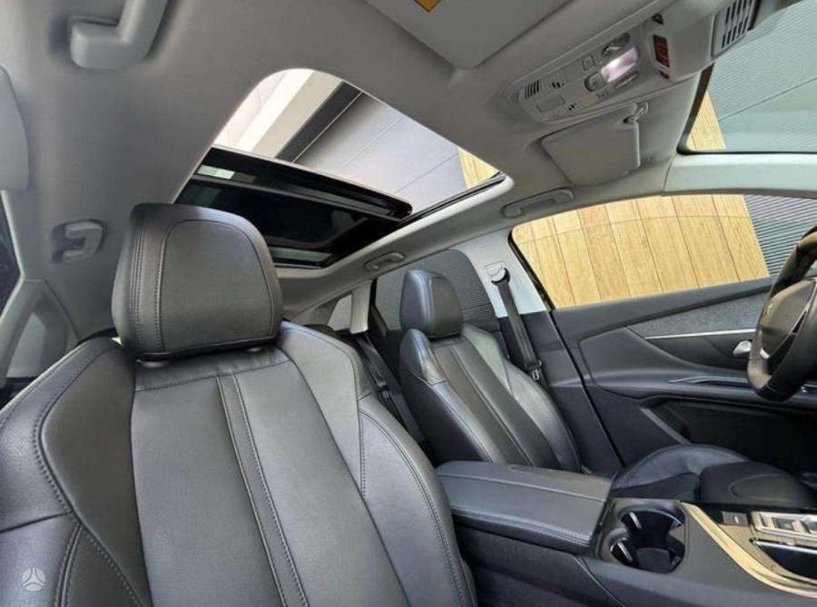 Black Peugeot 3008 2019 in Kaunas, with an engine capacity of 1.20 L and mileage of 231 thousand km for 12150 €, photo 19 on AUTOMOTO.COM.LV