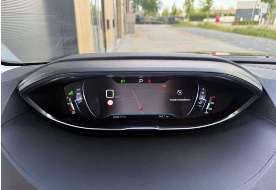 Black Peugeot 3008 2019 in Kaunas, with an engine capacity of 1.20 L and mileage of 231 thousand km for 12150 €, photo 31 on AUTOMOTO.COM.LV