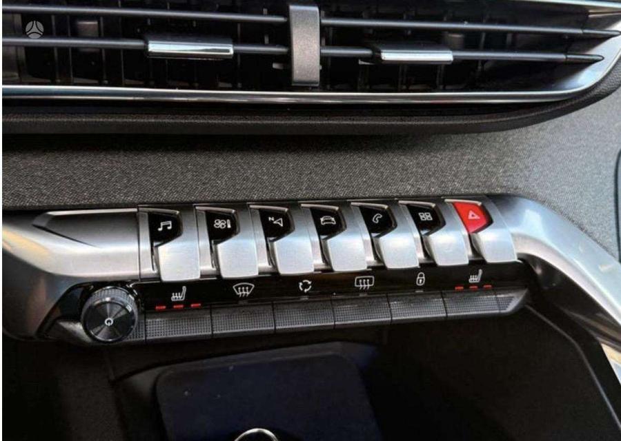 Black Peugeot 3008 2019 in Kaunas, with an engine capacity of 1.20 L and mileage of 231 thousand km for 12150 €, photo 33 on AUTOMOTO.COM.LV