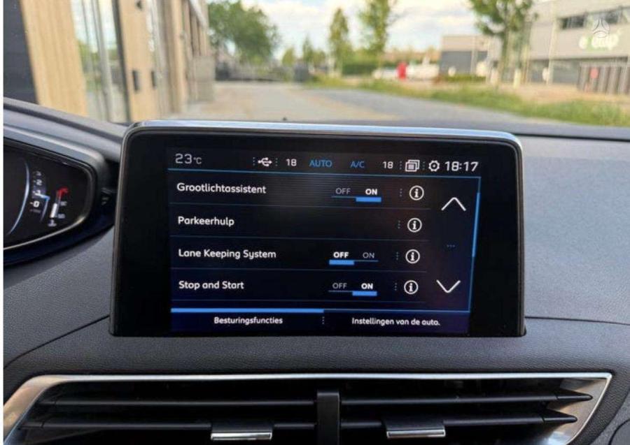 Black Peugeot 3008 2019 in Kaunas, with an engine capacity of 1.20 L and mileage of 231 thousand km for 12150 €, photo 35 on AUTOMOTO.COM.LV