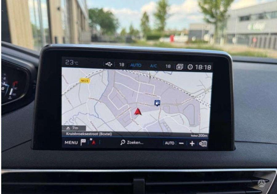 Black Peugeot 3008 2019 in Kaunas, with an engine capacity of 1.20 L and mileage of 231 thousand km for 12150 €, photo 36 on AUTOMOTO.COM.LV