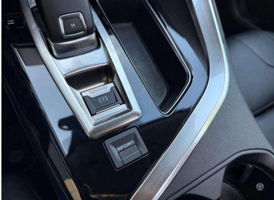 Black Peugeot 3008 2019 in Kaunas, with an engine capacity of 1.20 L and mileage of 231 thousand km for 12150 €, photo 39 on AUTOMOTO.COM.LV