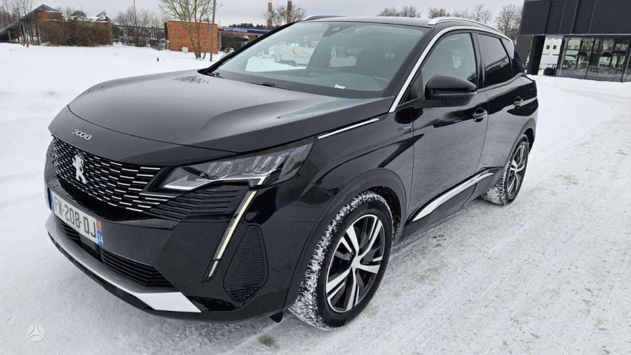 Black Peugeot 3008 2020 in Kaunas, with an engine capacity of 1.60 L and mileage of 274 thousand km for 11900 €, photo 1 on AUTOMOTO.COM.LV