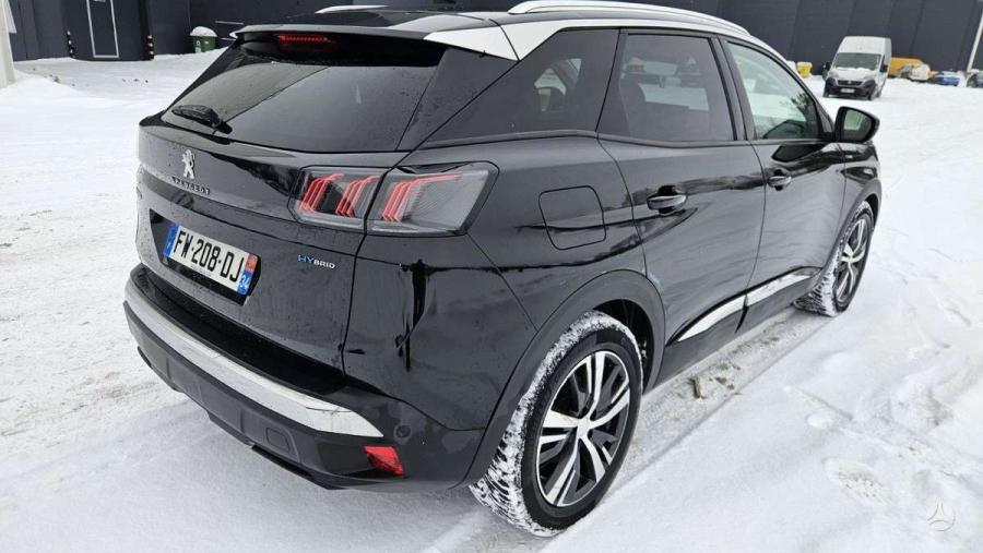 Black Peugeot 3008 2020 in Kaunas, with an engine capacity of 1.60 L and mileage of 274 thousand km for 11900 €, photo 4 on AUTOMOTO.COM.LV