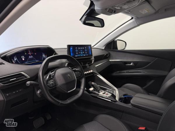 Black Peugeot 3008 2020 in Vilnius, with an engine capacity of 1.20 L and mileage of 103 thousand km for 17990 €, photo 10 on AUTOMOTO.COM.LV