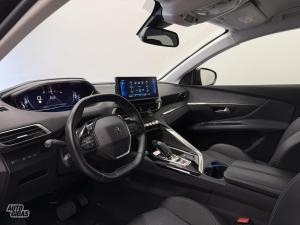 Black Peugeot 3008 2020 in Vilnius, with an engine capacity of 1.20 L and mileage of 103 thousand km for 17990 €, photo 11 on AUTOMOTO.COM.LV