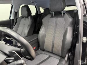 Black Peugeot 3008 2020 in Vilnius, with an engine capacity of 1.20 L and mileage of 103 thousand km for 17990 €, photo 12 on AUTOMOTO.COM.LV