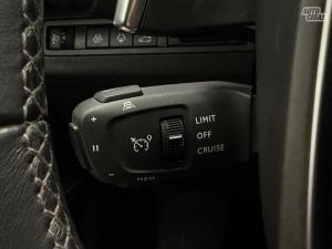 Black Peugeot 3008 2020 in Vilnius, with an engine capacity of 1.20 L and mileage of 103 thousand km for 17990 €, photo 17 on AUTOMOTO.COM.LV
