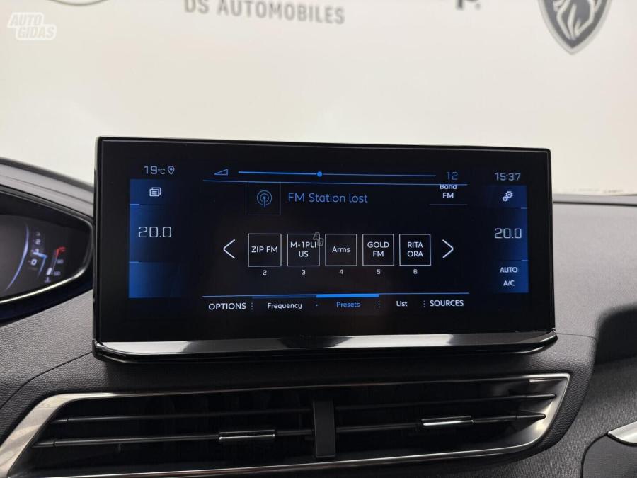 Black Peugeot 3008 2020 in Vilnius, with an engine capacity of 1.20 L and mileage of 103 thousand km for 17990 €, photo 22 on AUTOMOTO.COM.LV