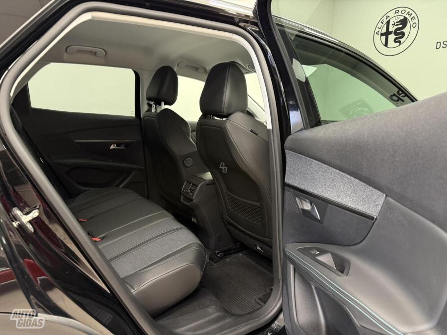 Black Peugeot 3008 2020 in Vilnius, with an engine capacity of 1.20 L and mileage of 103 thousand km for 17990 €, photo 29 on AUTOMOTO.COM.LV