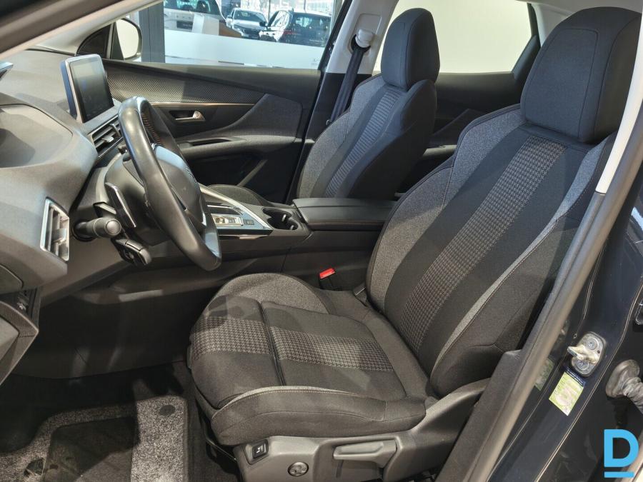 Black Peugeot 3008 2020 in Riga, with an engine capacity of 1.50 L and mileage of 156 thousand km for 14500 €, photo 8 on AUTOMOTO.COM.LV