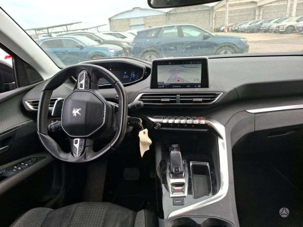 Черный Пежо 3008 2020 в Вильнюс, объемом двигателя 1.50 л и пробегом 100 тыс. км за 12300 €, фото 4 на AUTOMOTO.COM.LV