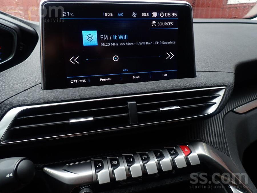 Melns Peugeot 3008 2020 Liepāja, ar dzinēja tilpumu 1.20 L un nobraukumu 143 tūkst. km par 11950 €, foto 10 vietnē AUTOMOTO.COM.LV