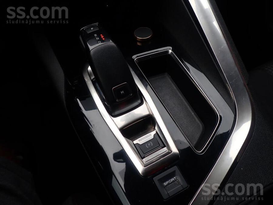 Melns Peugeot 3008 2020 Liepāja, ar dzinēja tilpumu 1.20 L un nobraukumu 143 tūkst. km par 11950 €, foto 11 vietnē AUTOMOTO.COM.LV