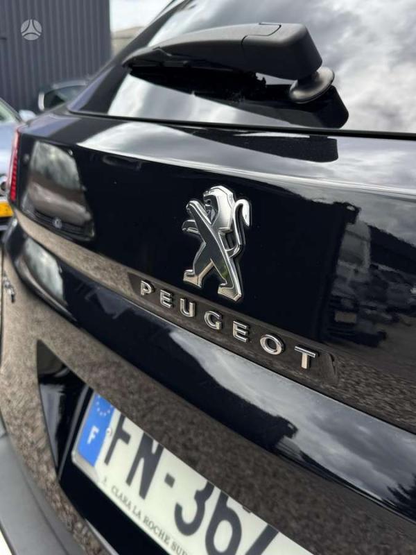 Black Peugeot 3008 2020 in Kaunas, with an engine capacity of 1.50 L and mileage of 250 thousand km for 9850 €, photo 8 on AUTOMOTO.COM.LV